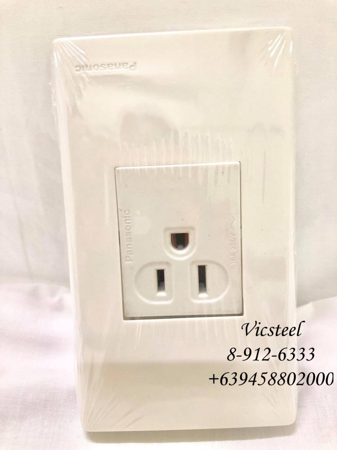 Panasonic 3 Wire Outlet with Ground Wide Series WEG-1101 – Vicsteel